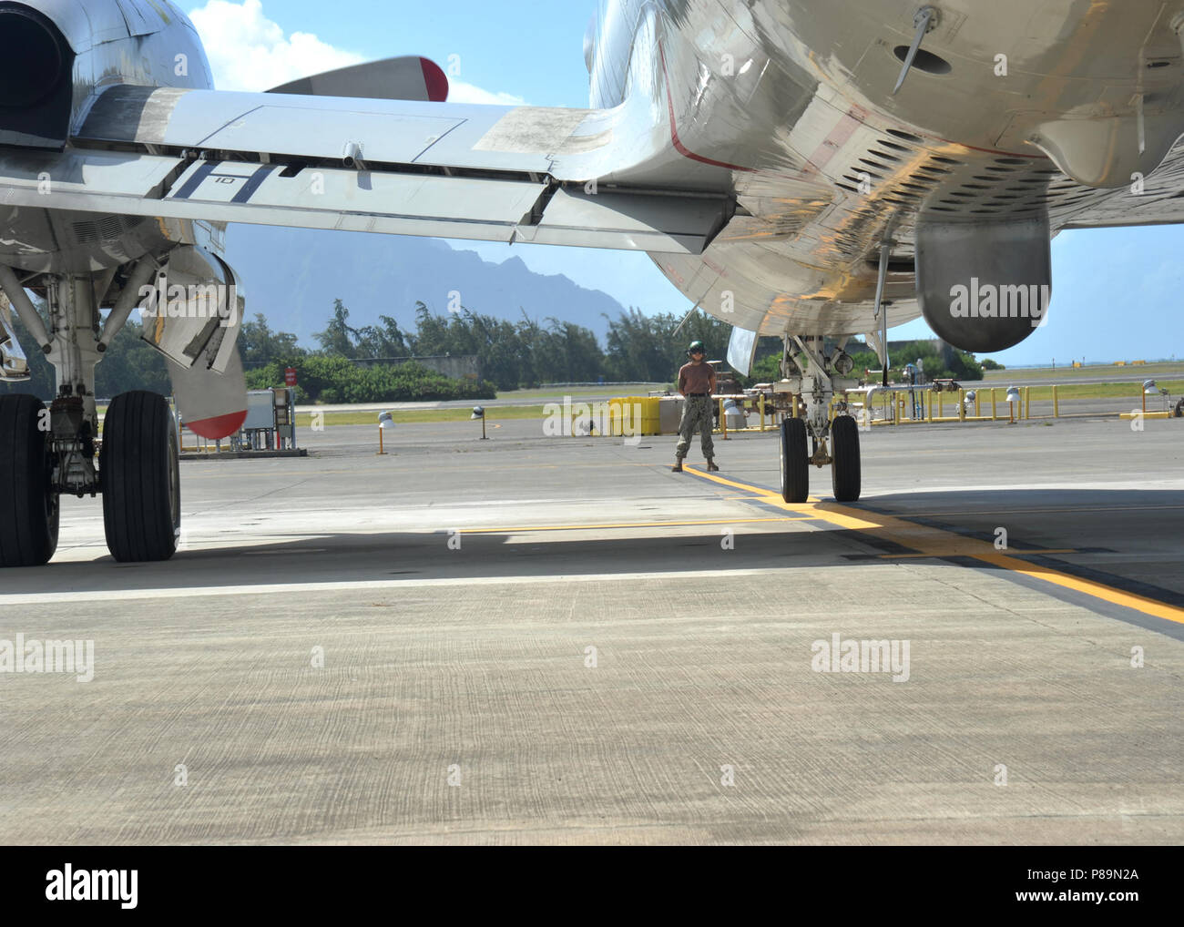 MARINE CORPS BASE HAWAII (July 5, 2018) — Aviation Electrician's Mate ...