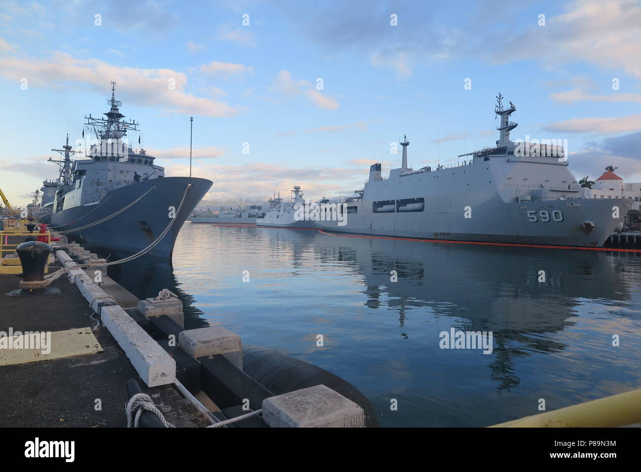 Royal New Zealand Navy High Resolution Stock Photography and Images - Alamy