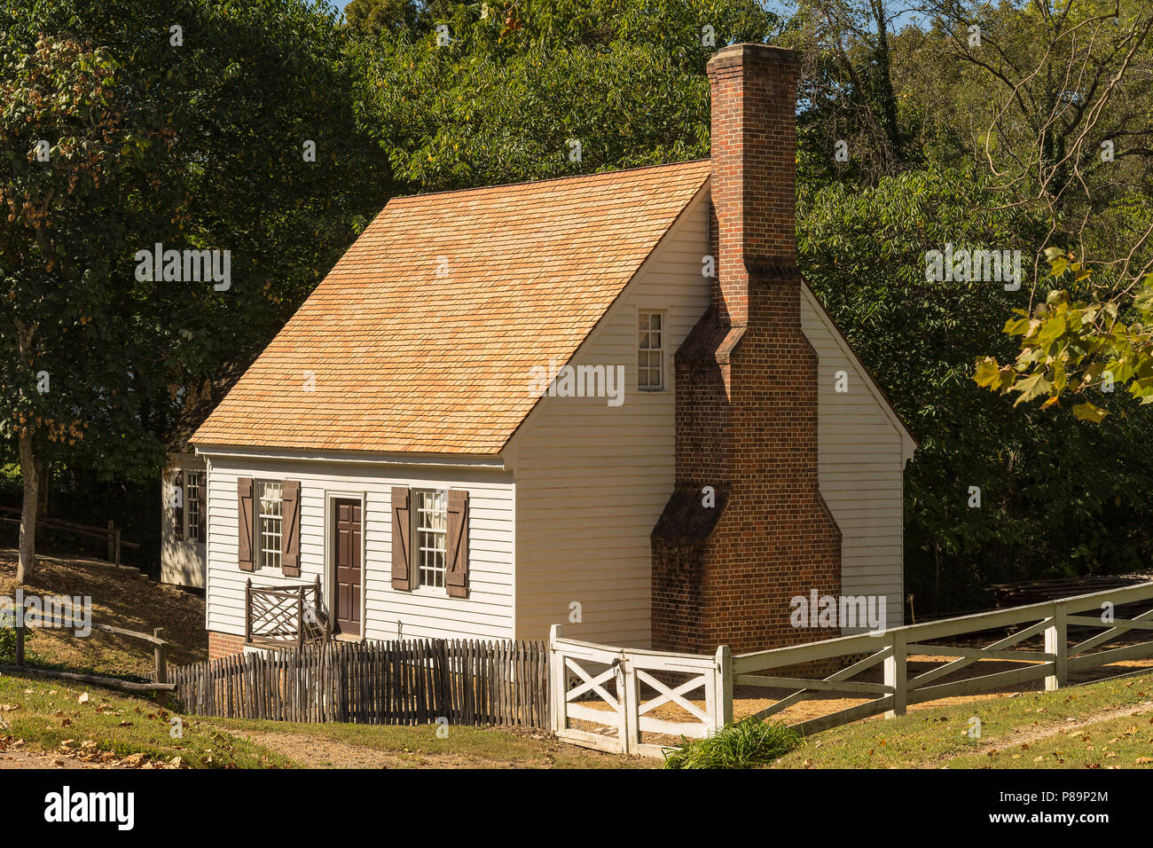 Colonial Williamsburg cabinet makers shop Stock Photo - Alamy