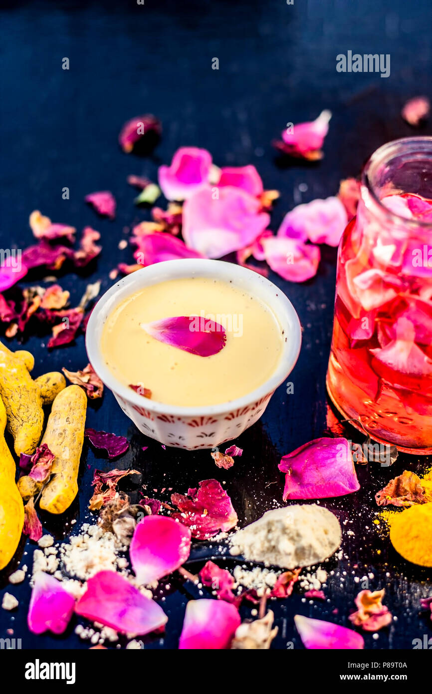 Gulab ka pani hi-res stock photography and images - Alamy