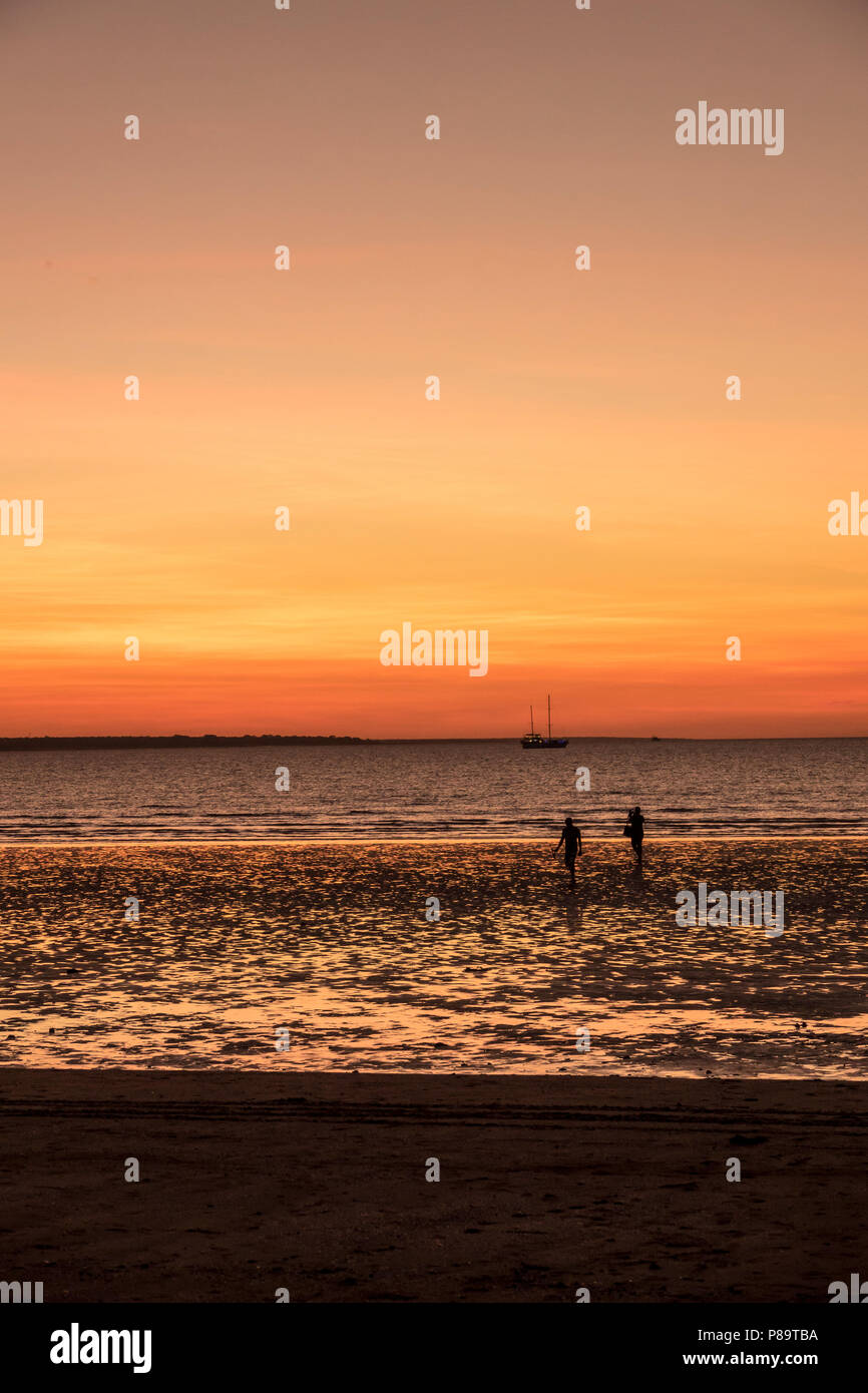 Mindil beach darwin hi-res stock photography and images - Alamy