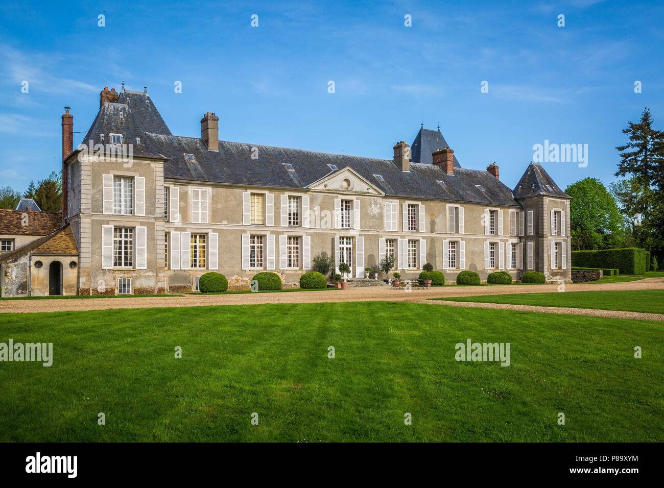 CHATEAU OF JANVRY Stock Photo - Alamy