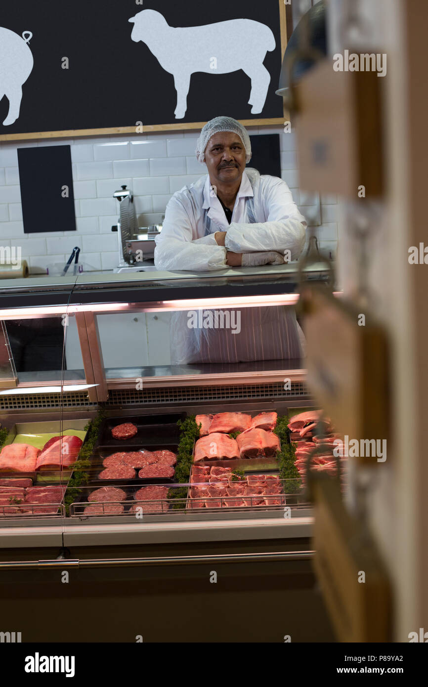 Meat butcher shop arrangement hi-res stock photography and images - Alamy