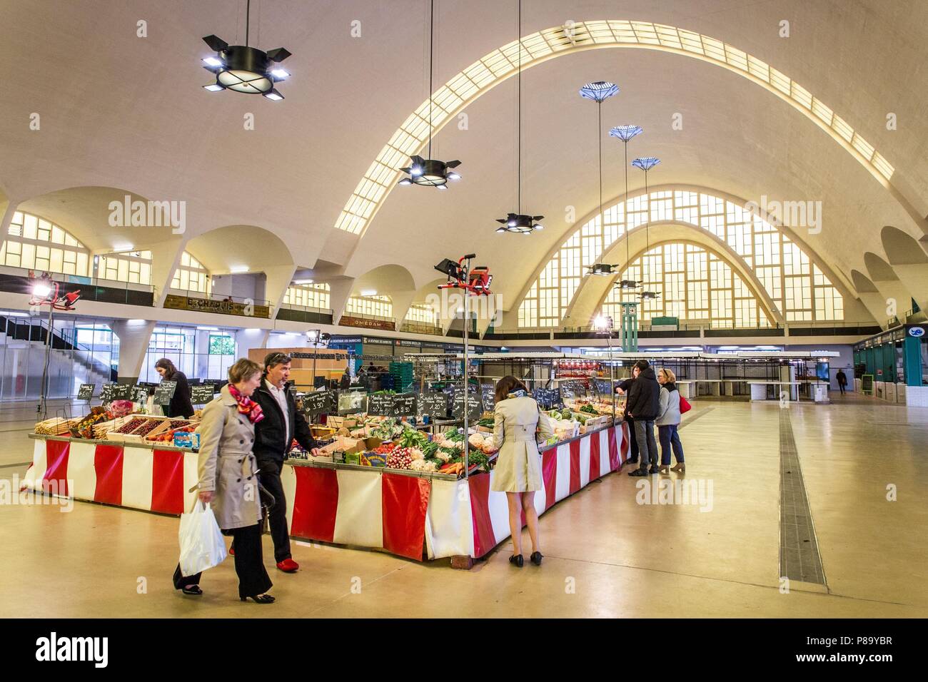 Reims france market hi-res stock photography and images - Alamy
