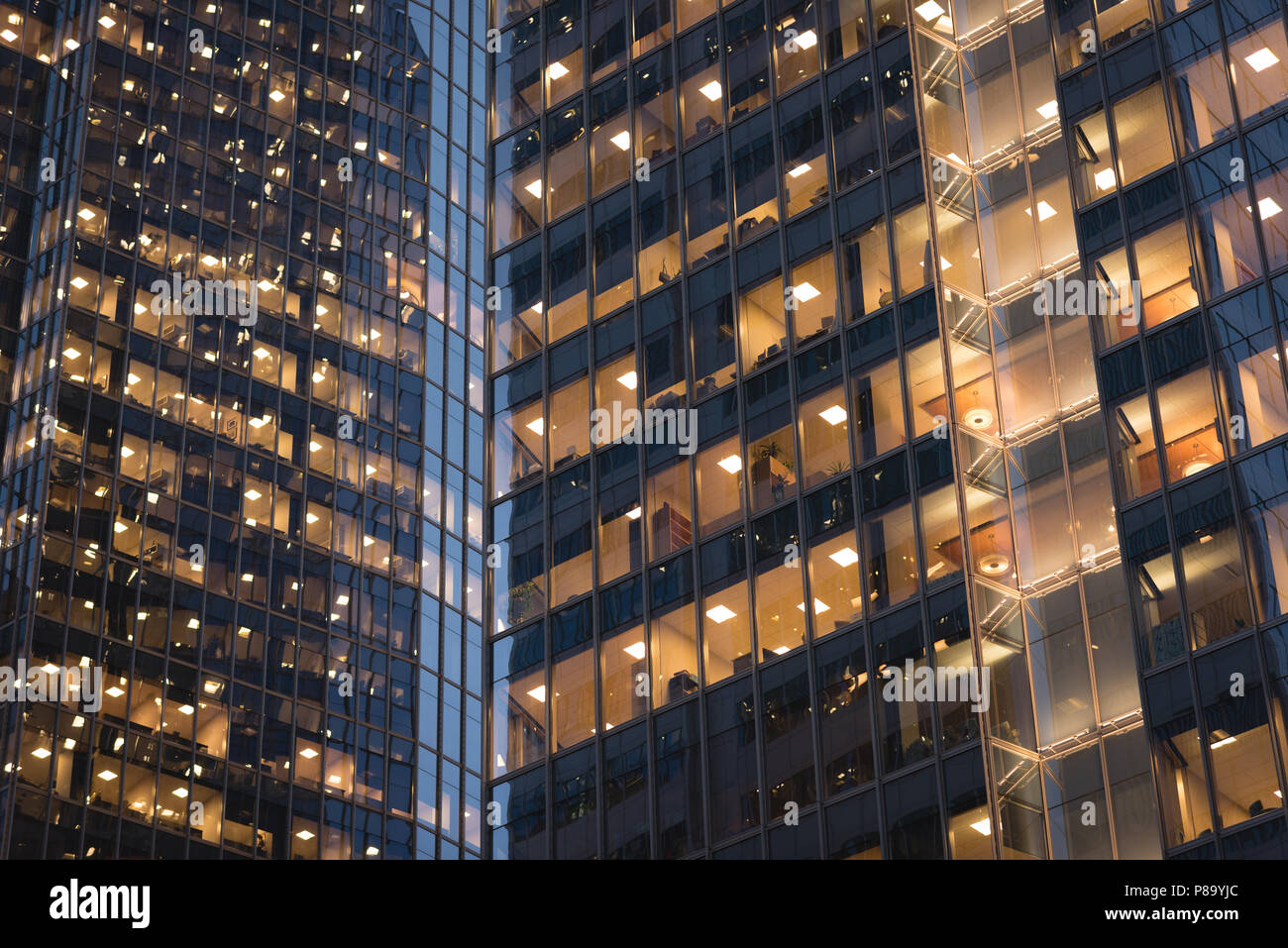 City building exterior hi-res stock photography and images - Alamy