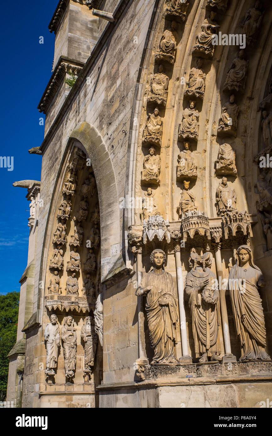 City hall of reims hi-res stock photography and images - Alamy