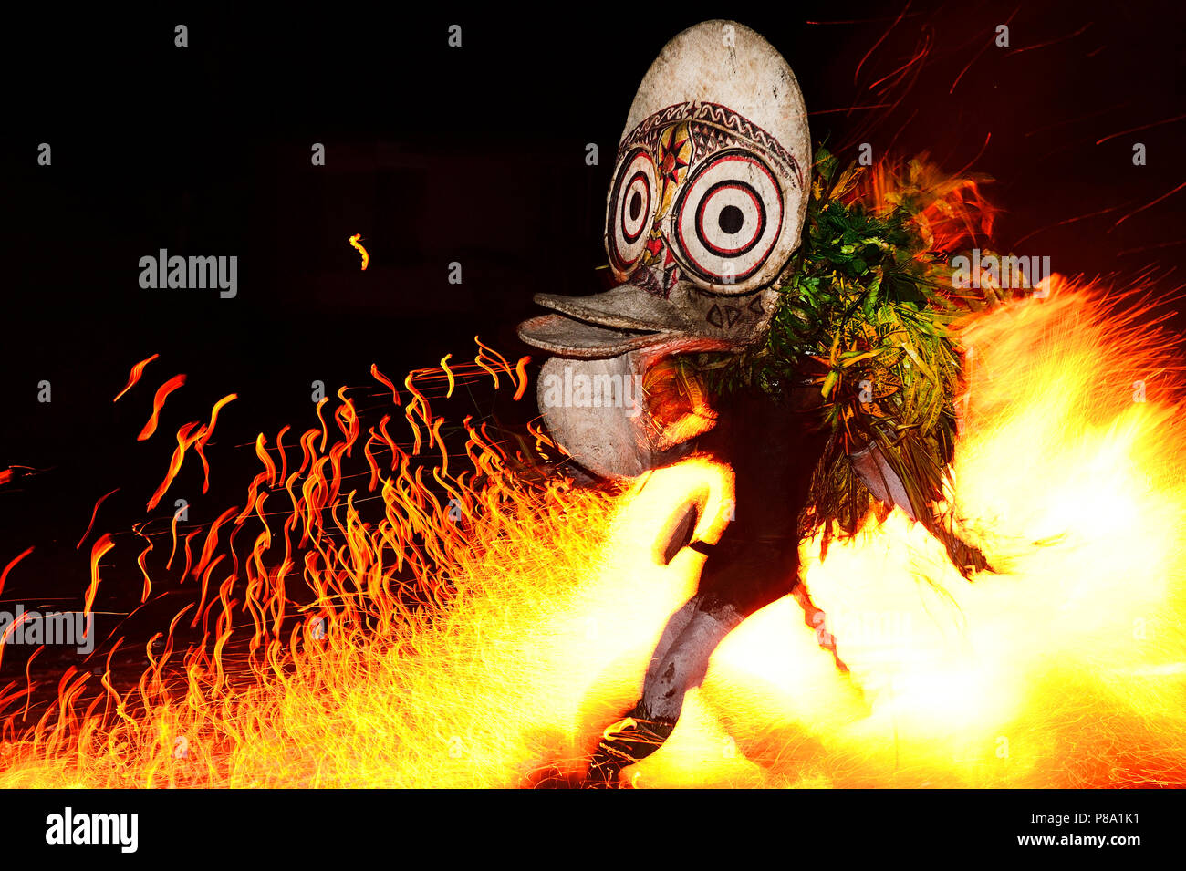 Papua new guinea baining mask hi-res stock photography and images - Alamy