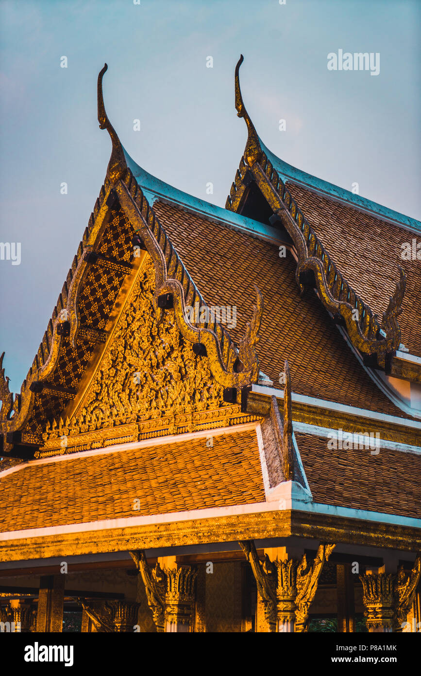 Traditional asian building hi-res stock photography and images - Alamy