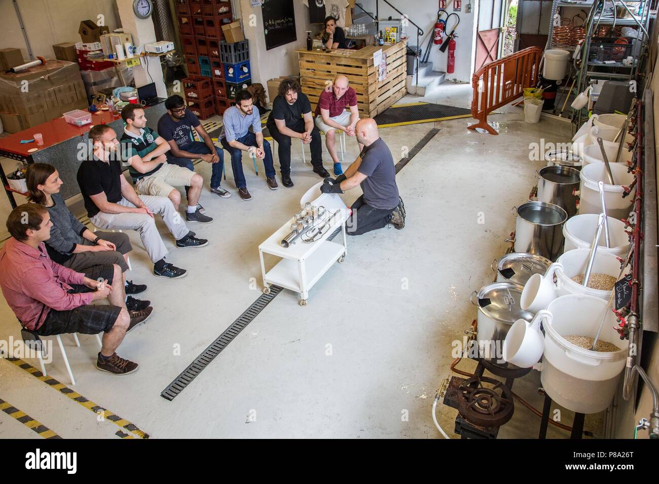 Brewing workshop hi-res stock photography and images - Alamy