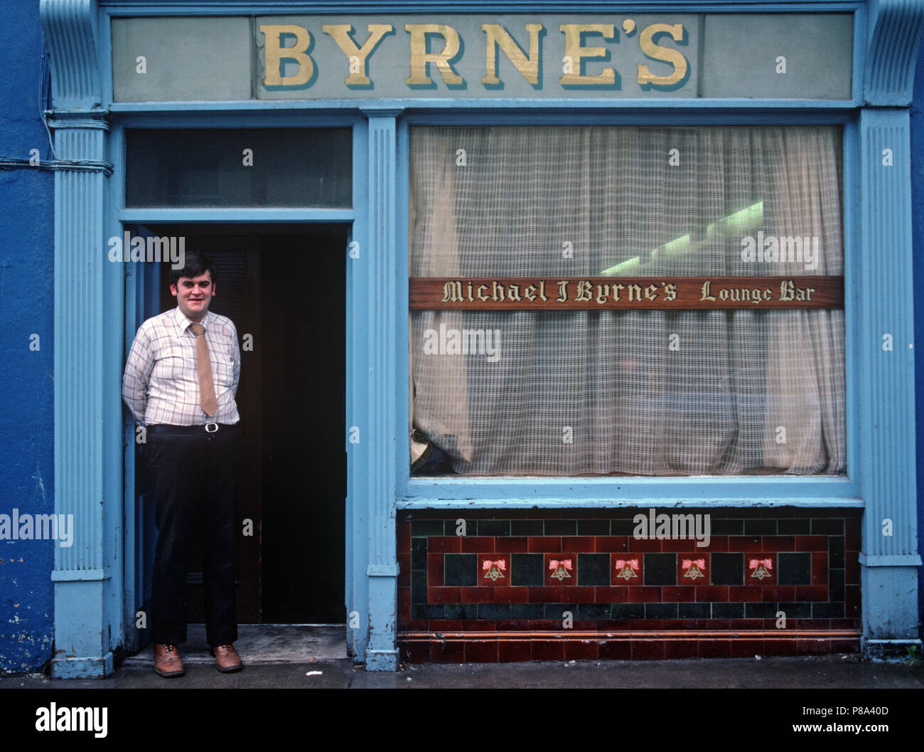 Publican infront of his pub, Castlebar, Co Mayo, Ireland Stock Photo ...