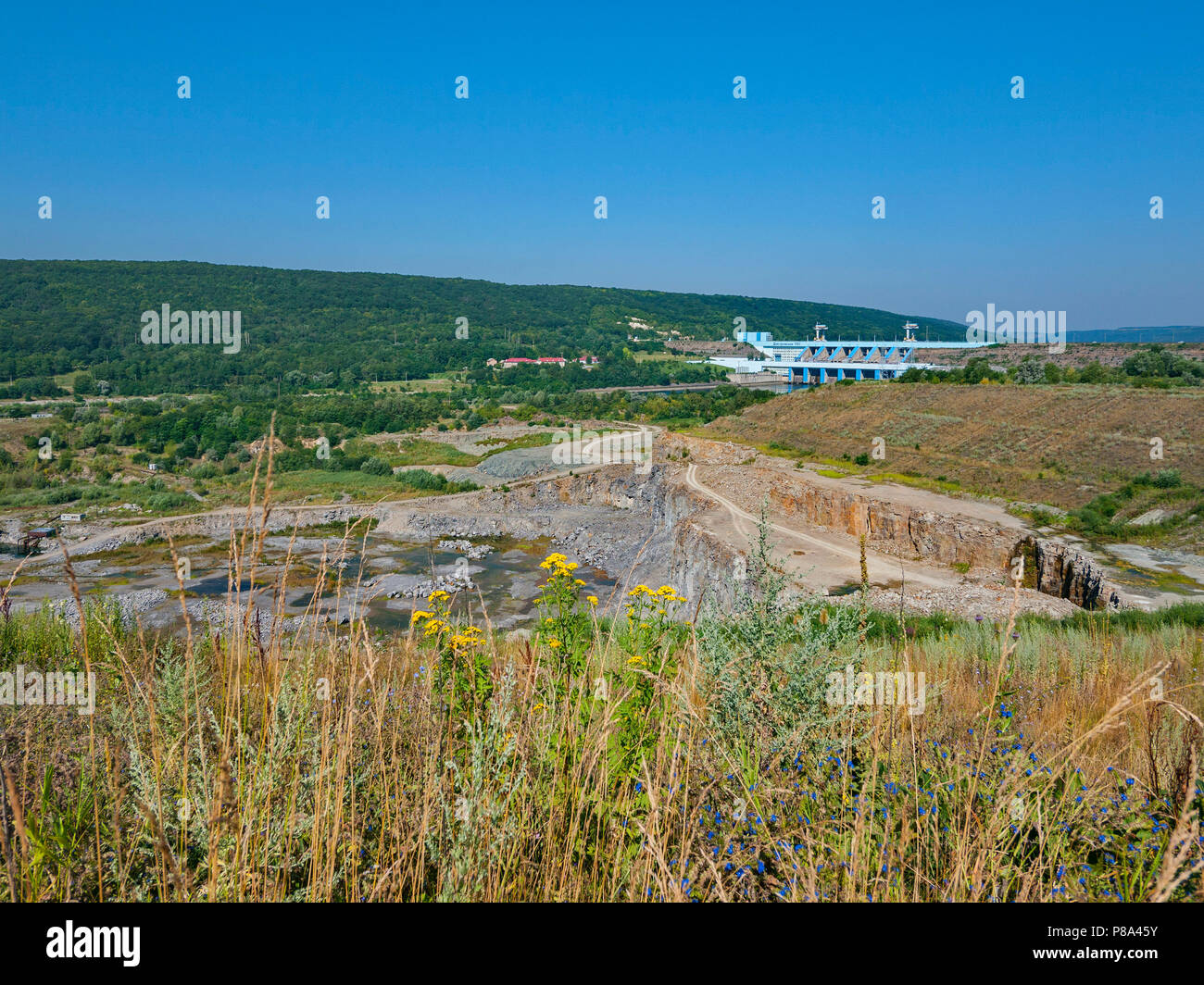 Quarry dam hi-res stock photography and images - Alamy
