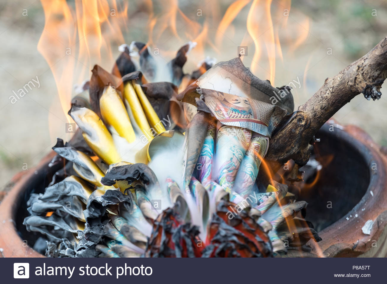 Traditional Chinese Funeral Stock Photos & Traditional Chinese Funeral ...