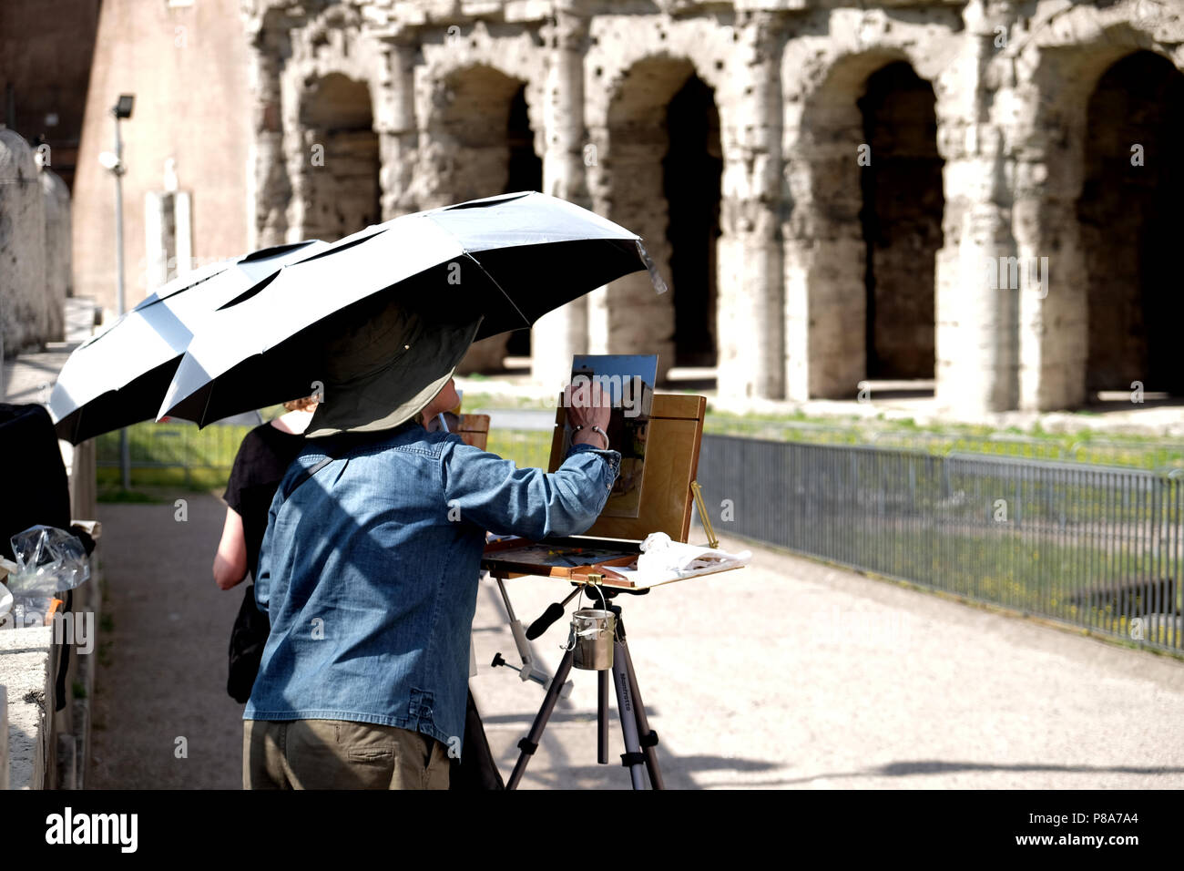 Painters palette paint brushes hi-res stock photography and images - Alamy