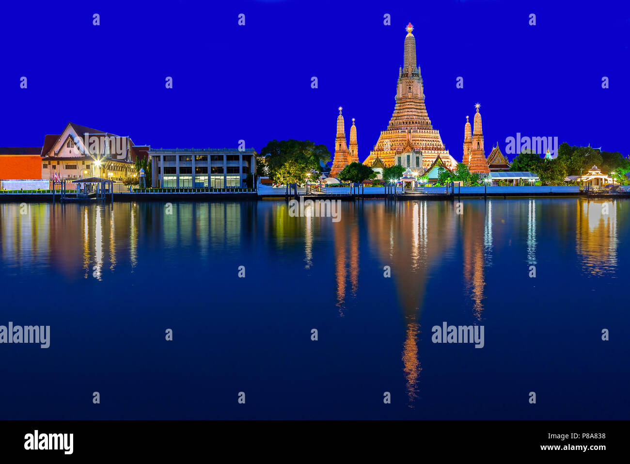 Wat arun hi-res stock photography and images - Alamy