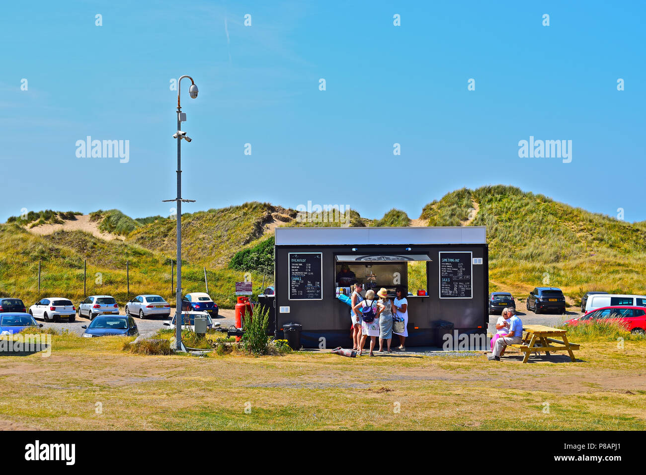 Llangennith beach wales cafe hi-res stock photography and images - Alamy