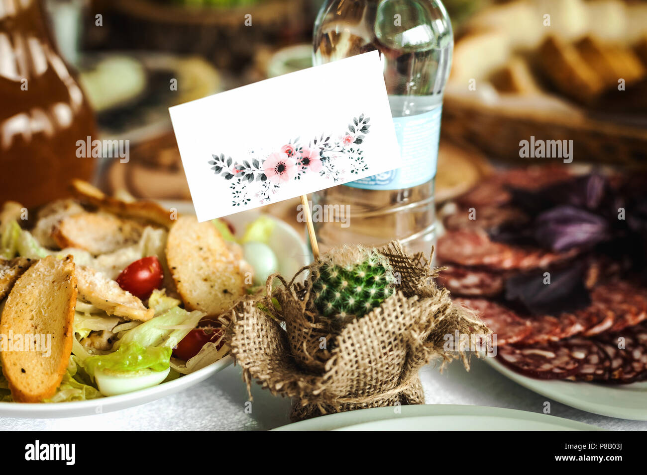 Cactus flower table setting hi-res stock photography and images - Alamy