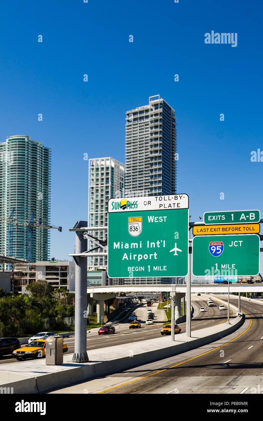 Driving in miami florida hi-res stock photography and images - Alamy