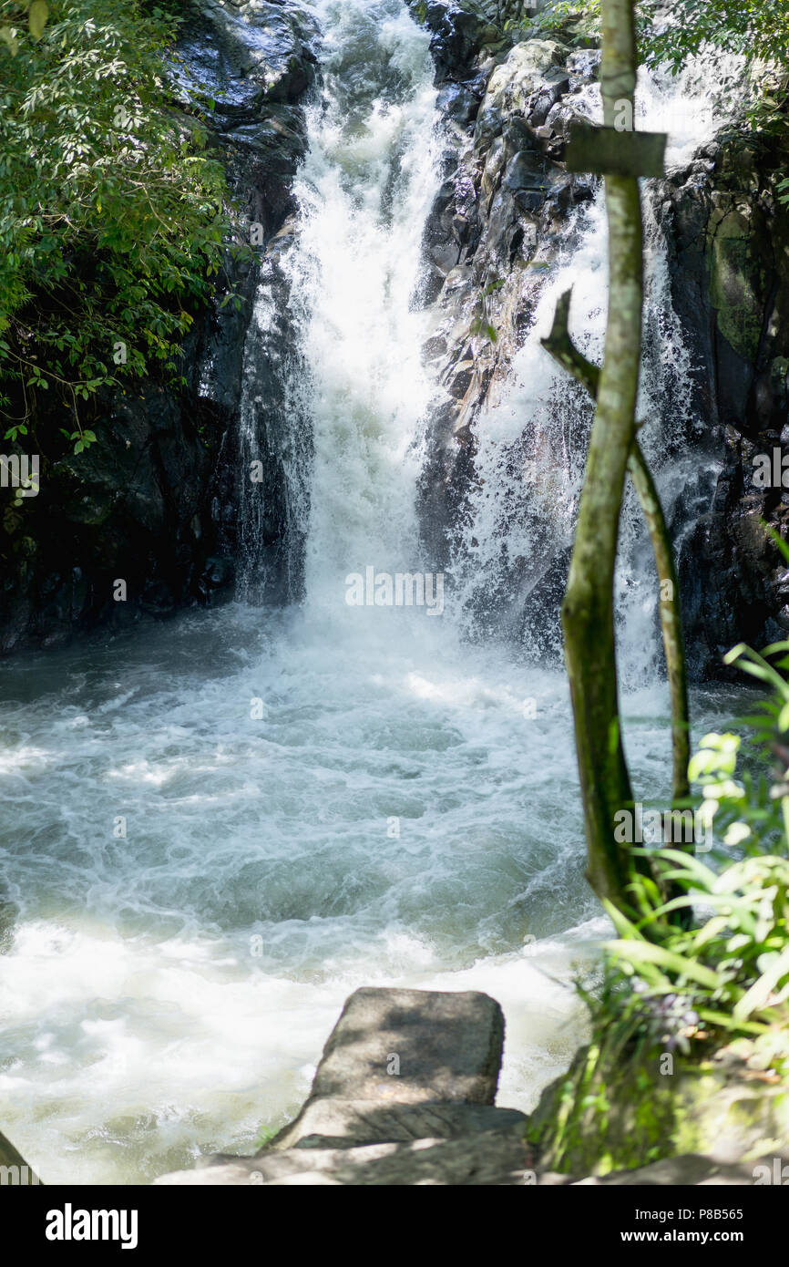 Aling aling waterfall hi-res stock photography and images - Alamy
