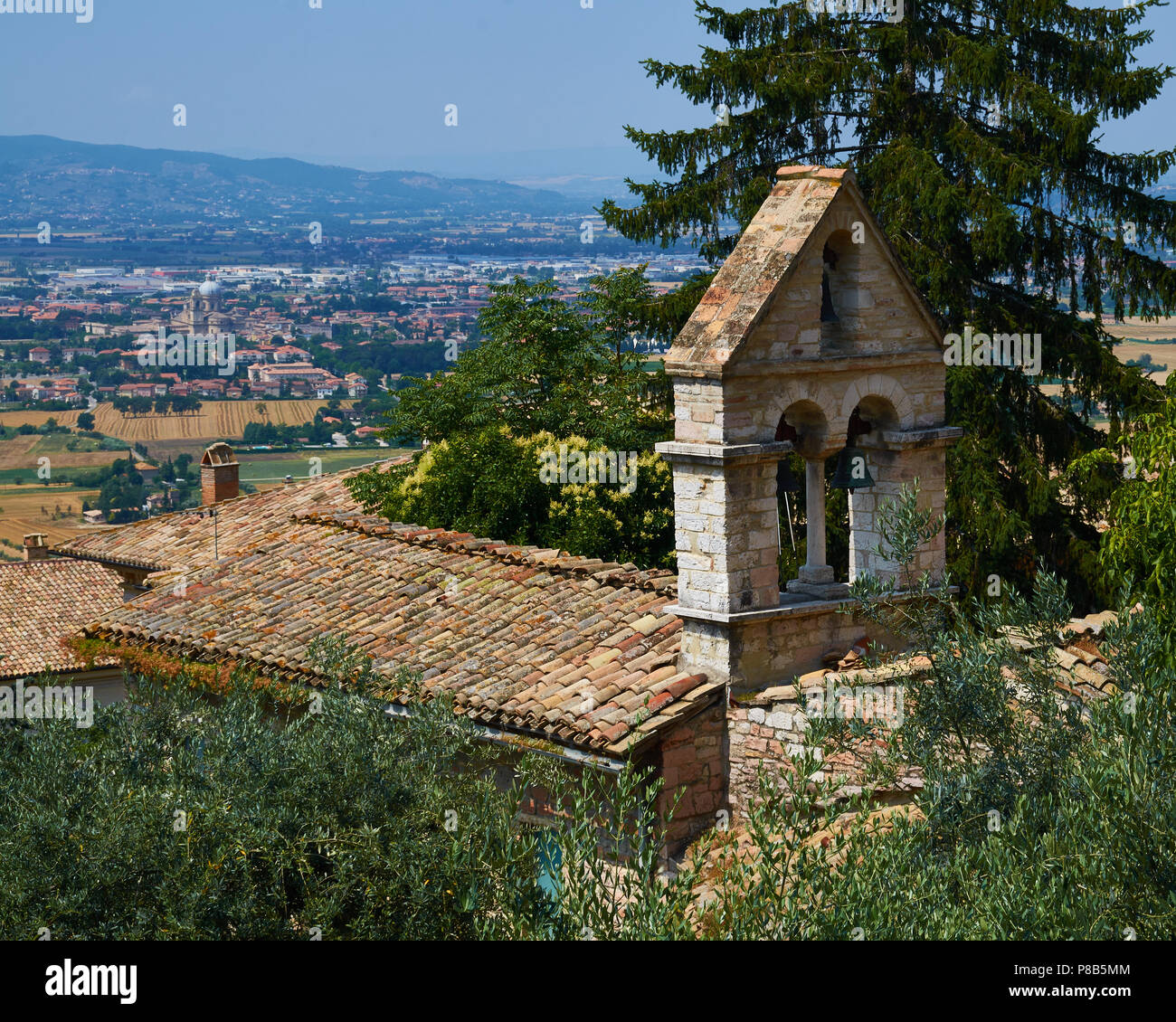 Country chapel, Assisi Italy Stock Photo - Alamy