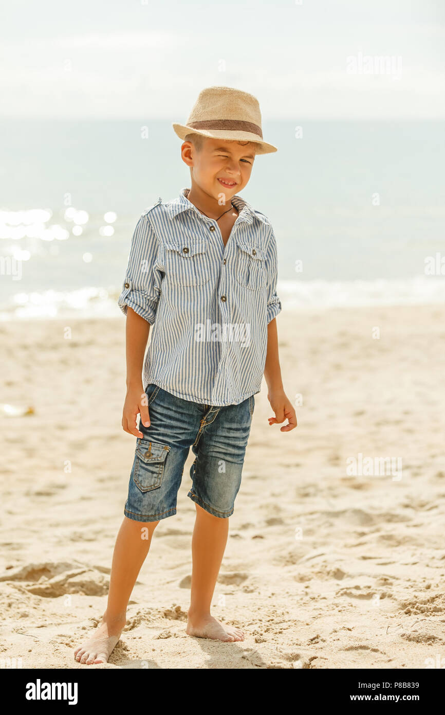 Beach wink hi-res stock photography and images - Alamy