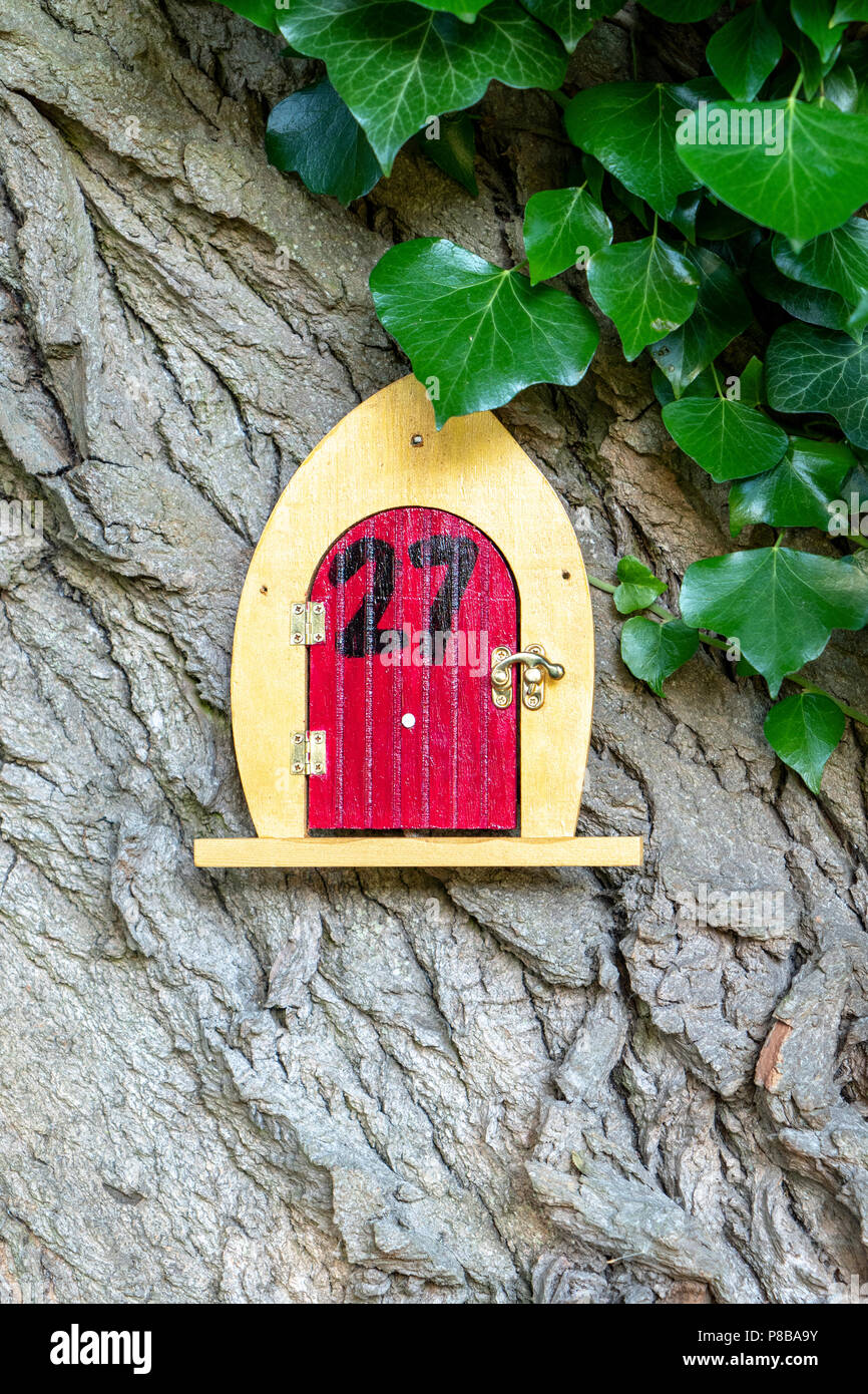 Fairy tree house hi-res stock photography and images - Alamy