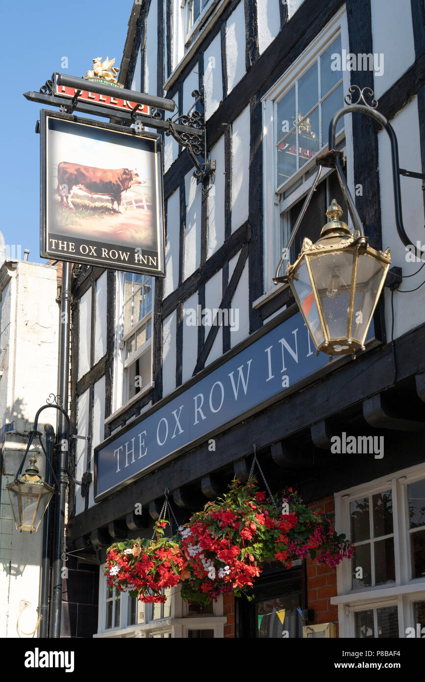 Ox row inn pub sign Stock Photo - Alamy