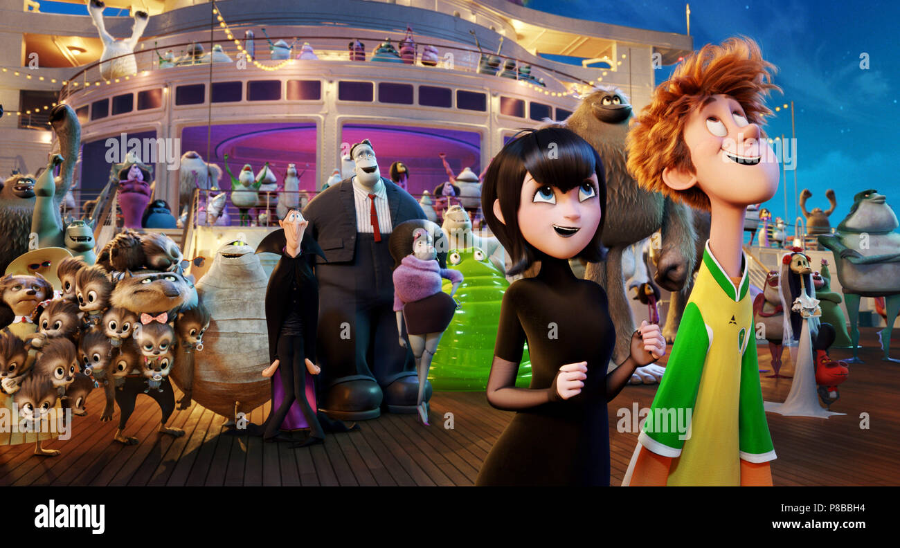HOTEL TRANSYLVANIA 3: SUMMER VACATION, front, from left: Mavis (voice ...