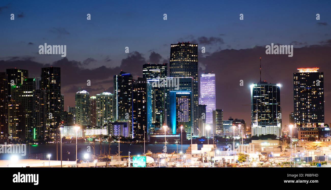 Miami Florida downtown at night Stock Photo - Alamy