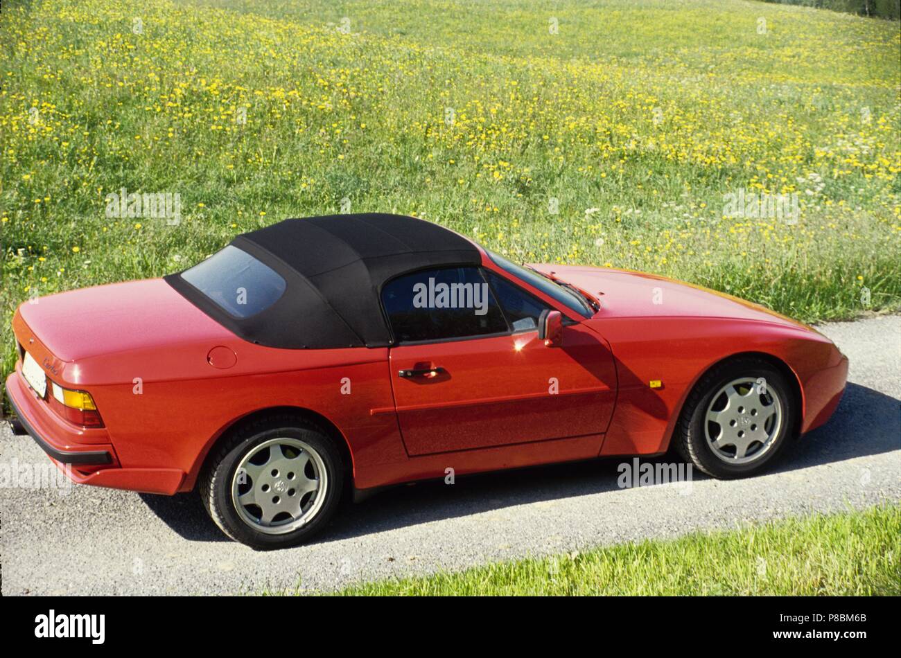 Porsche 944 Turbo Cabriolet - 1990 model year rear and side view with ...