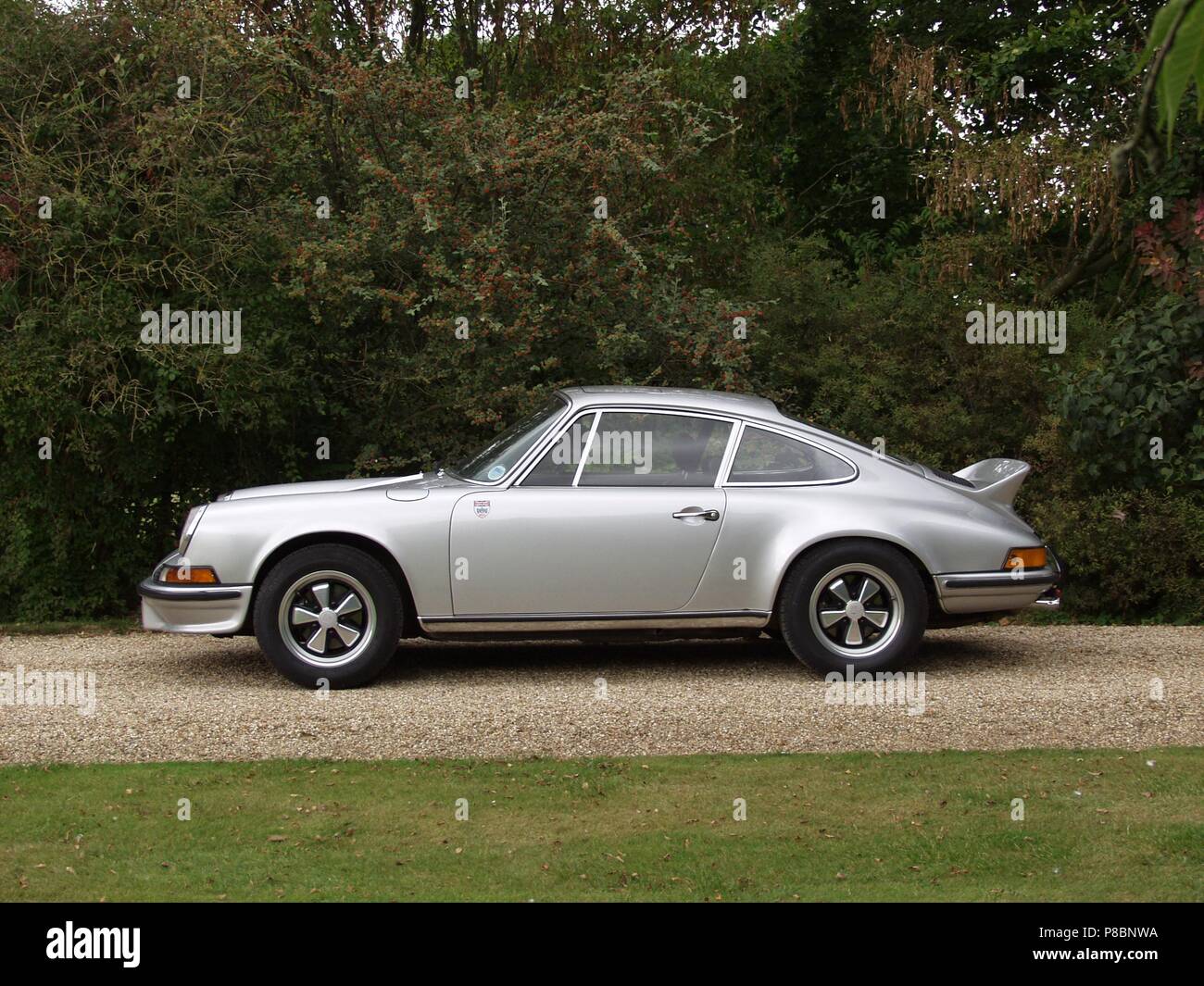 Porsche side view hi-res stock photography and images - Alamy