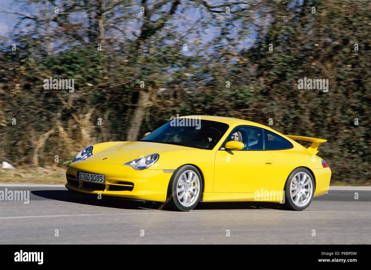 Porsche 911 GT3 RS - 996 model in yellow 2005 - showing front side view ...