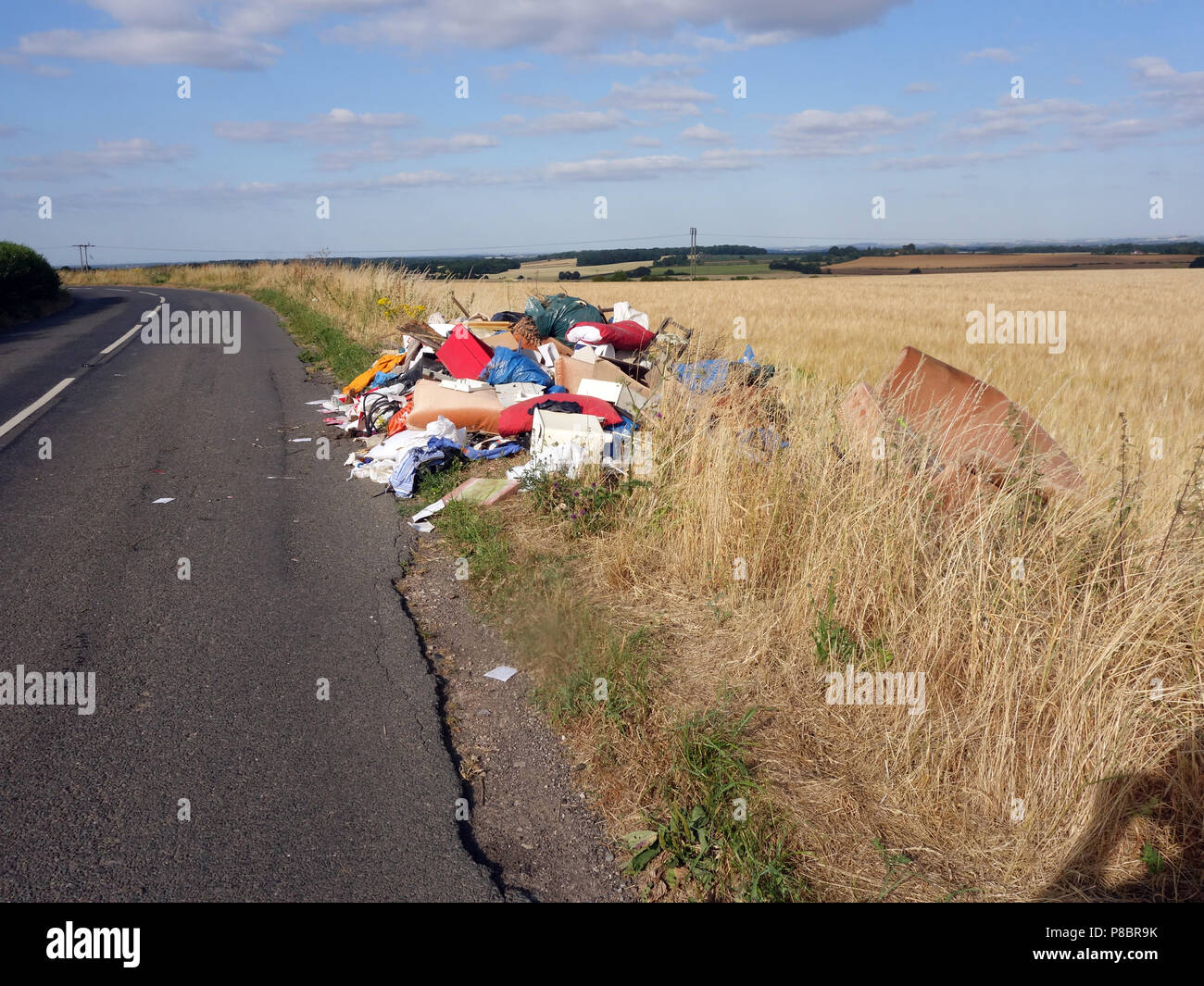 Lorry tipping on landfill hi-res stock photography and images - Alamy