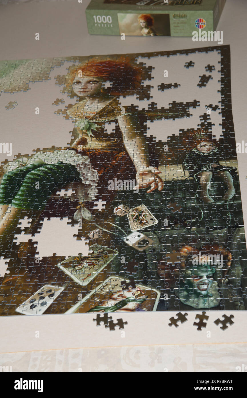 Jigsaw puzzle picture hi-res stock photography and images - Alamy