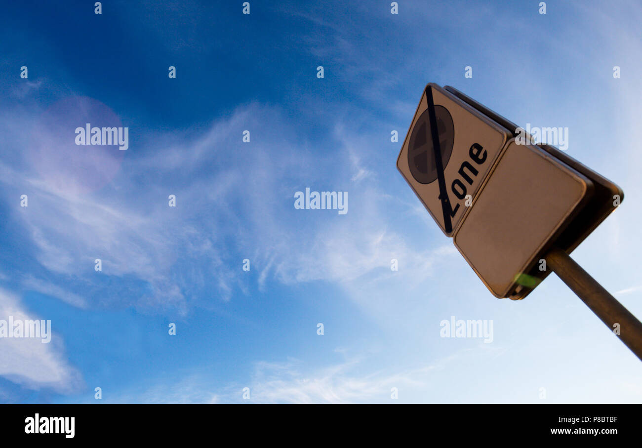 Urban clearway hi-res stock photography and images - Alamy