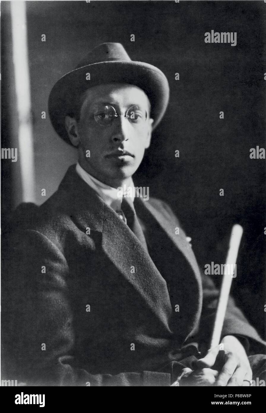 Igor stravinsky portrait hi-res stock photography and images - Alamy