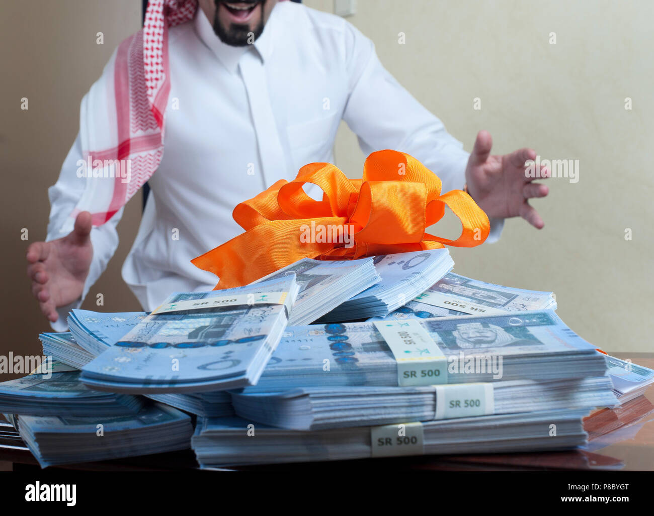 Money exchange and saudi arabia hi-res stock photography and images - Alamy