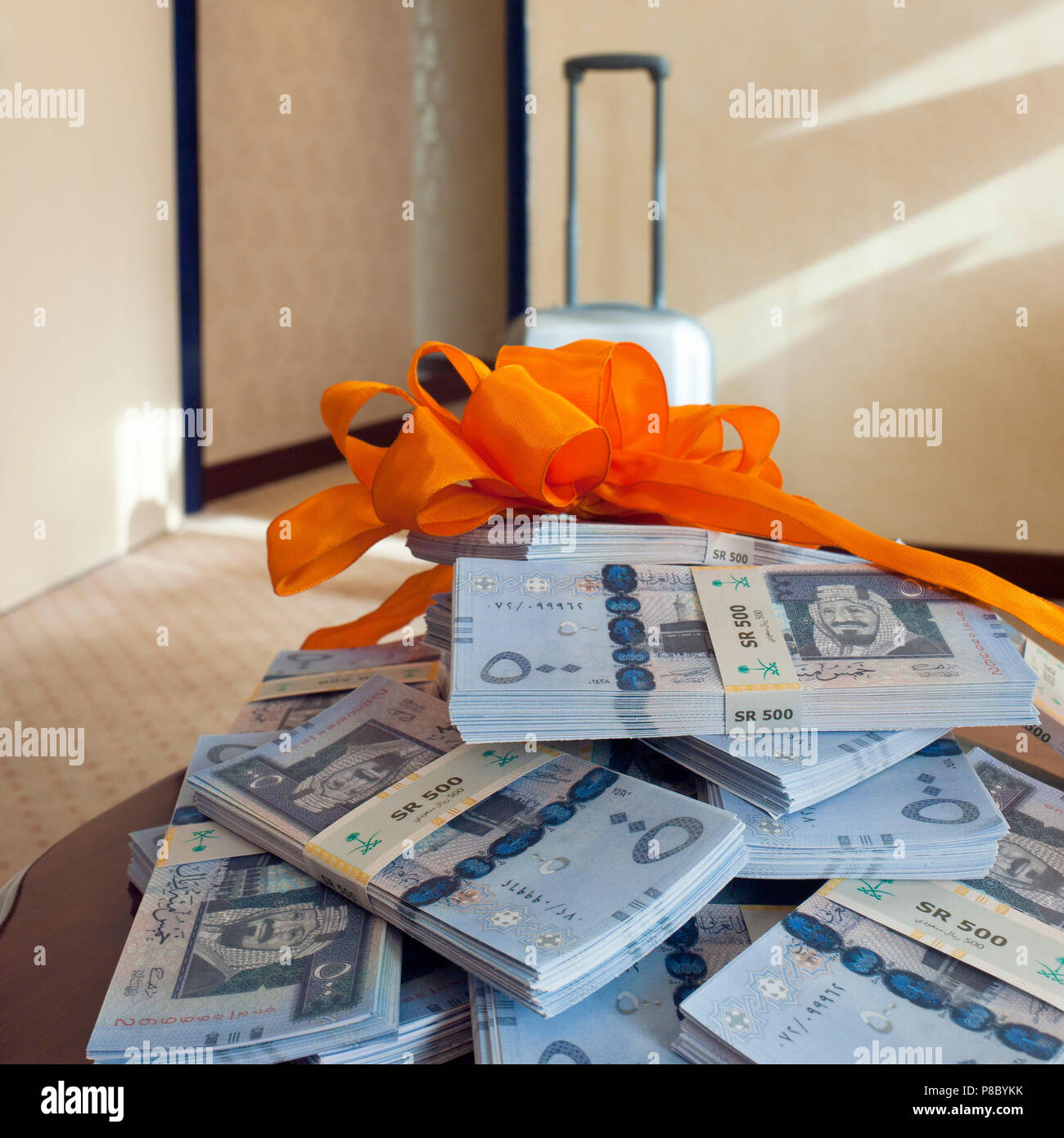 Cash prize hi-res stock photography and images - Alamy