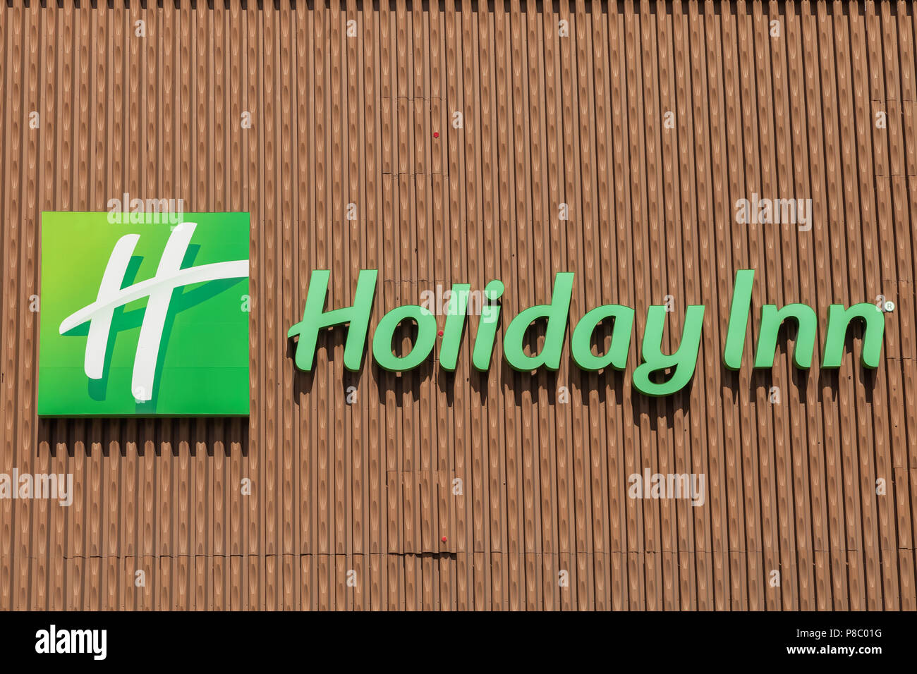 Holiday Inn sign and logo Stock Photo - Alamy