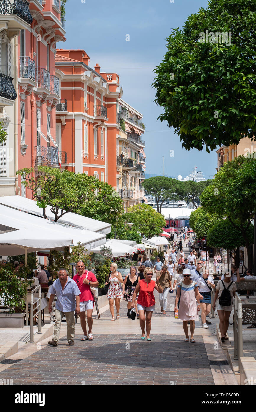Luxury shopping in Monaco Stock Photo - Alamy