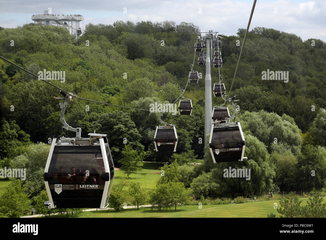 Cable car hi-res stock photography and images - Alamy