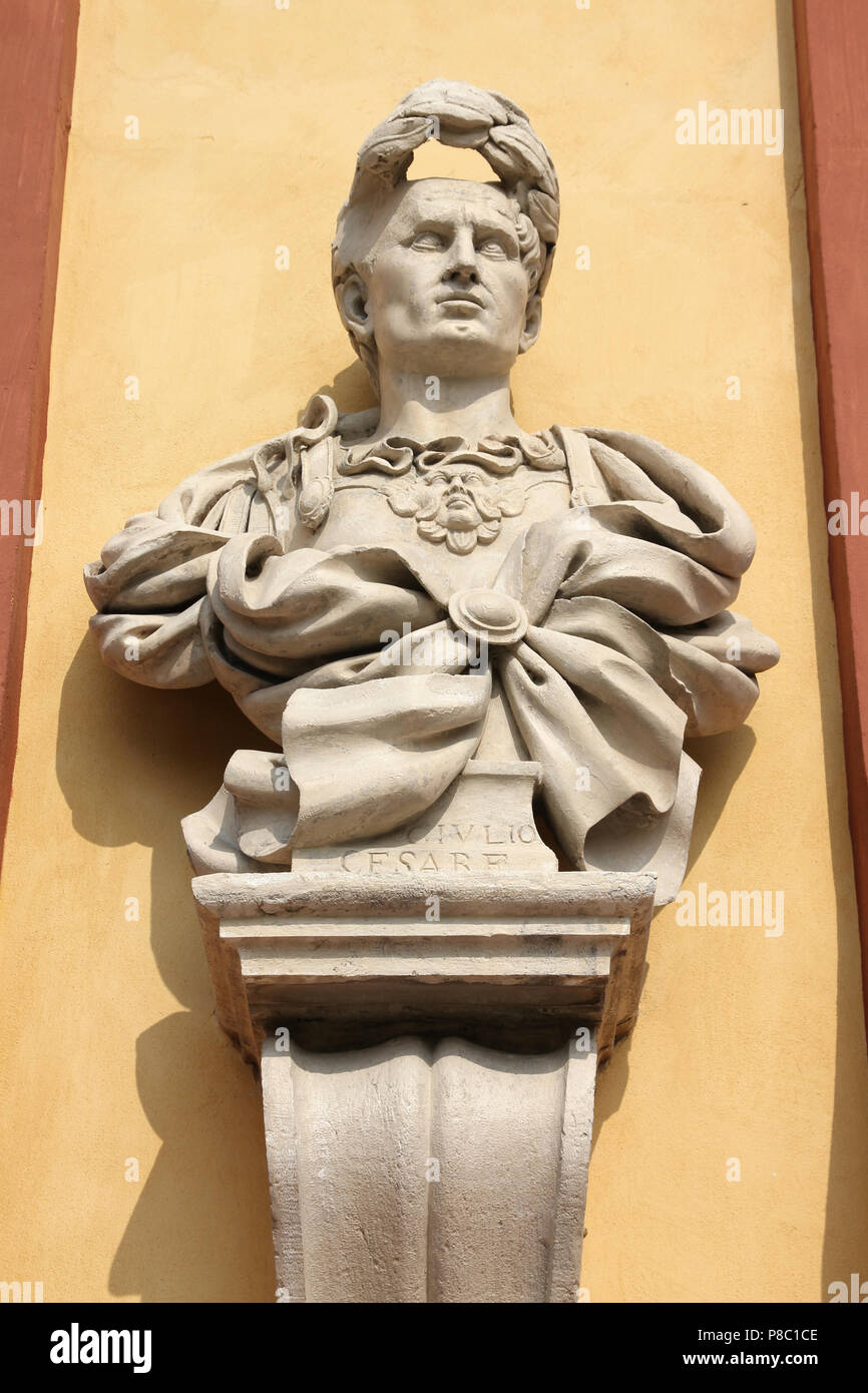 Famous Julius Caesar Bust 10 Little Known Things About Julius Caesar