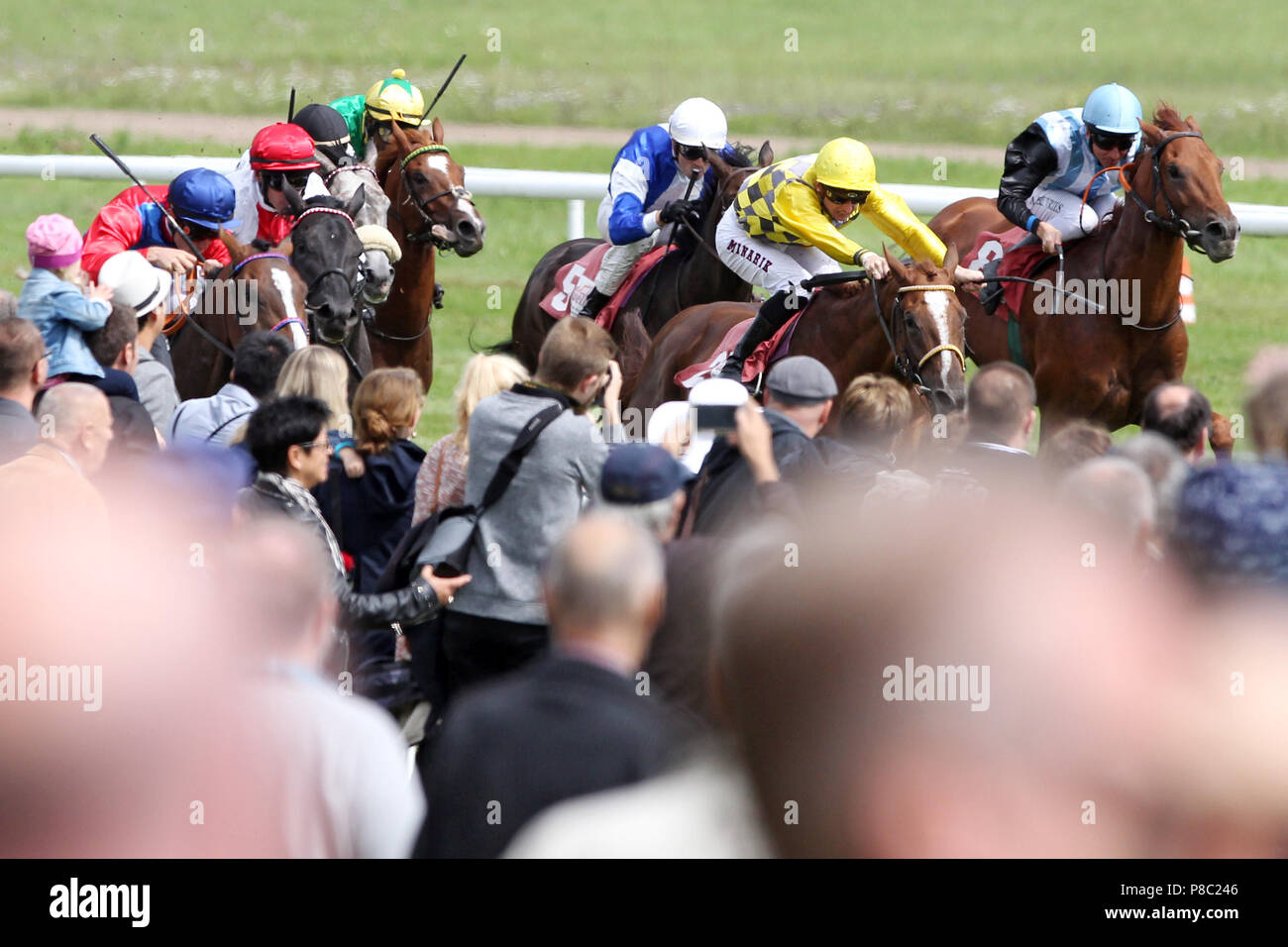 In front of an audience hi-res stock photography and images - Alamy