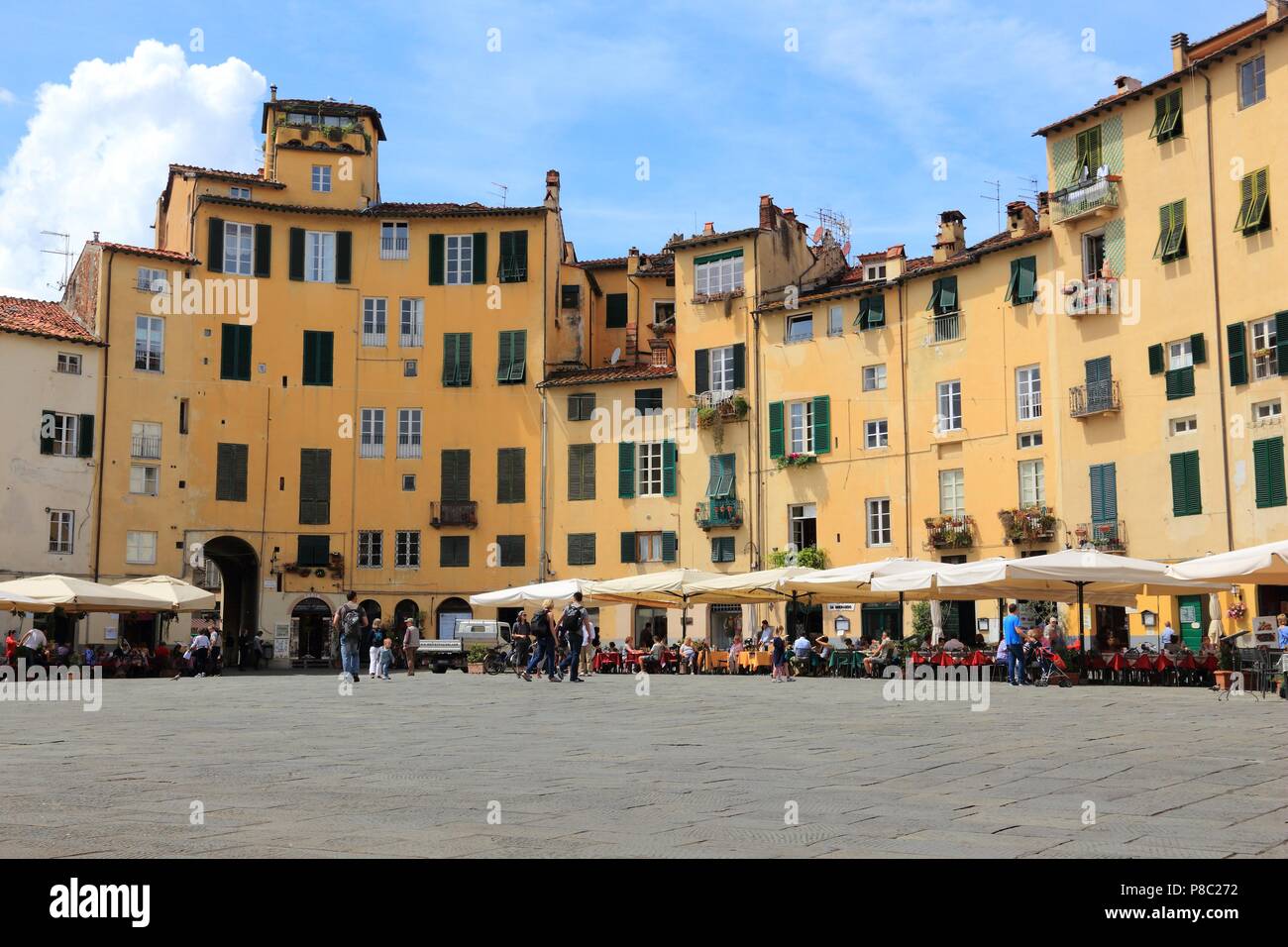 LUCCA, ITALY - APRIL 29, 2015: People visit Old Town square (Piazza ...