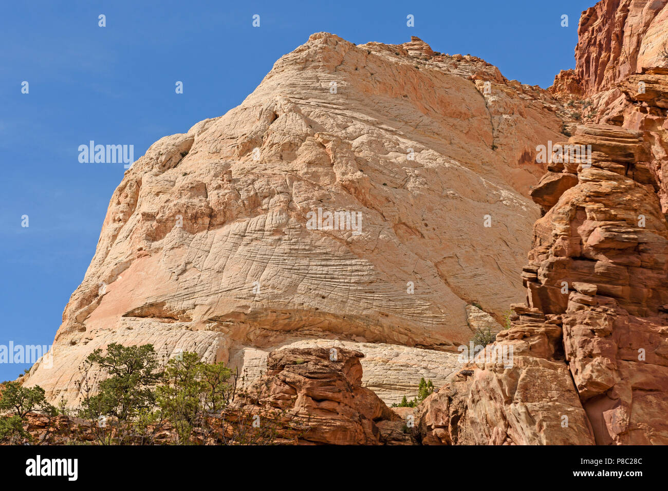 Protruding rock hi-res stock photography and images - Alamy