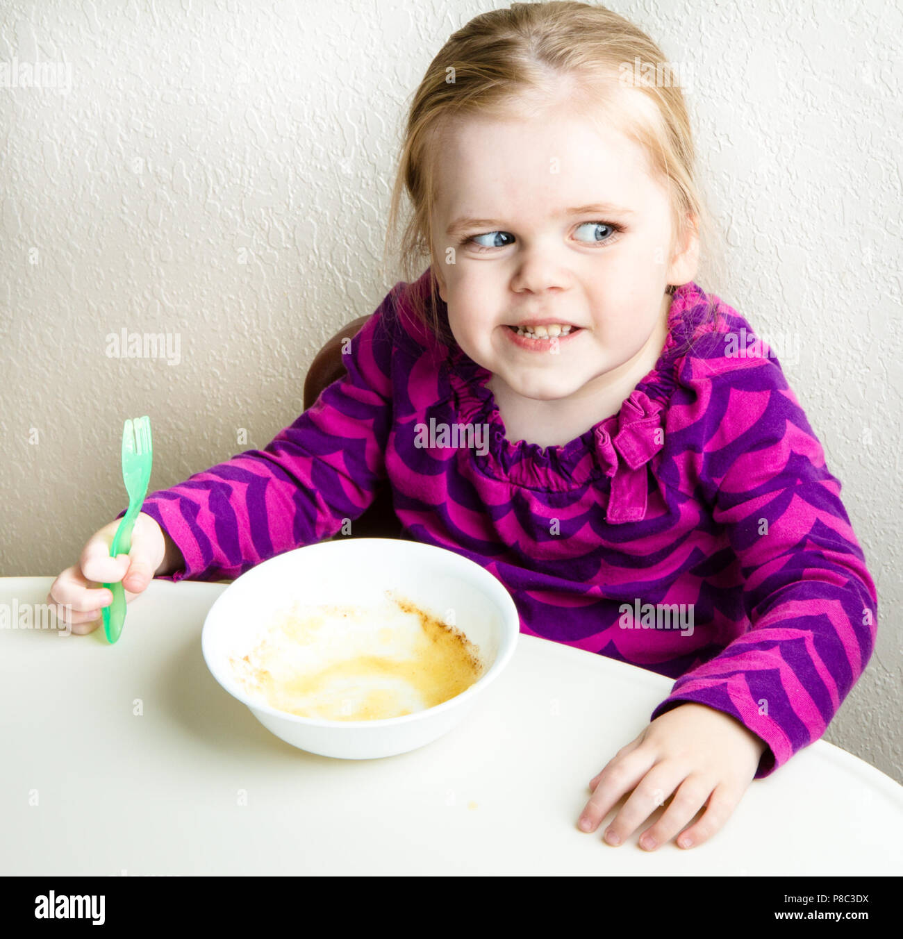 Hungry child with empty bowl hi-res stock photography and images - Alamy