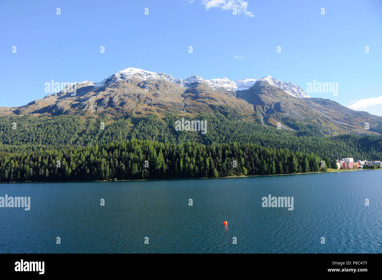 Davos-City: The cable car cabines up in the air of Parsenn Mountains in ...