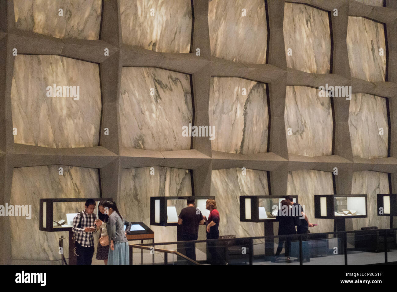 Yale university rare book library hi-res stock photography and images ...