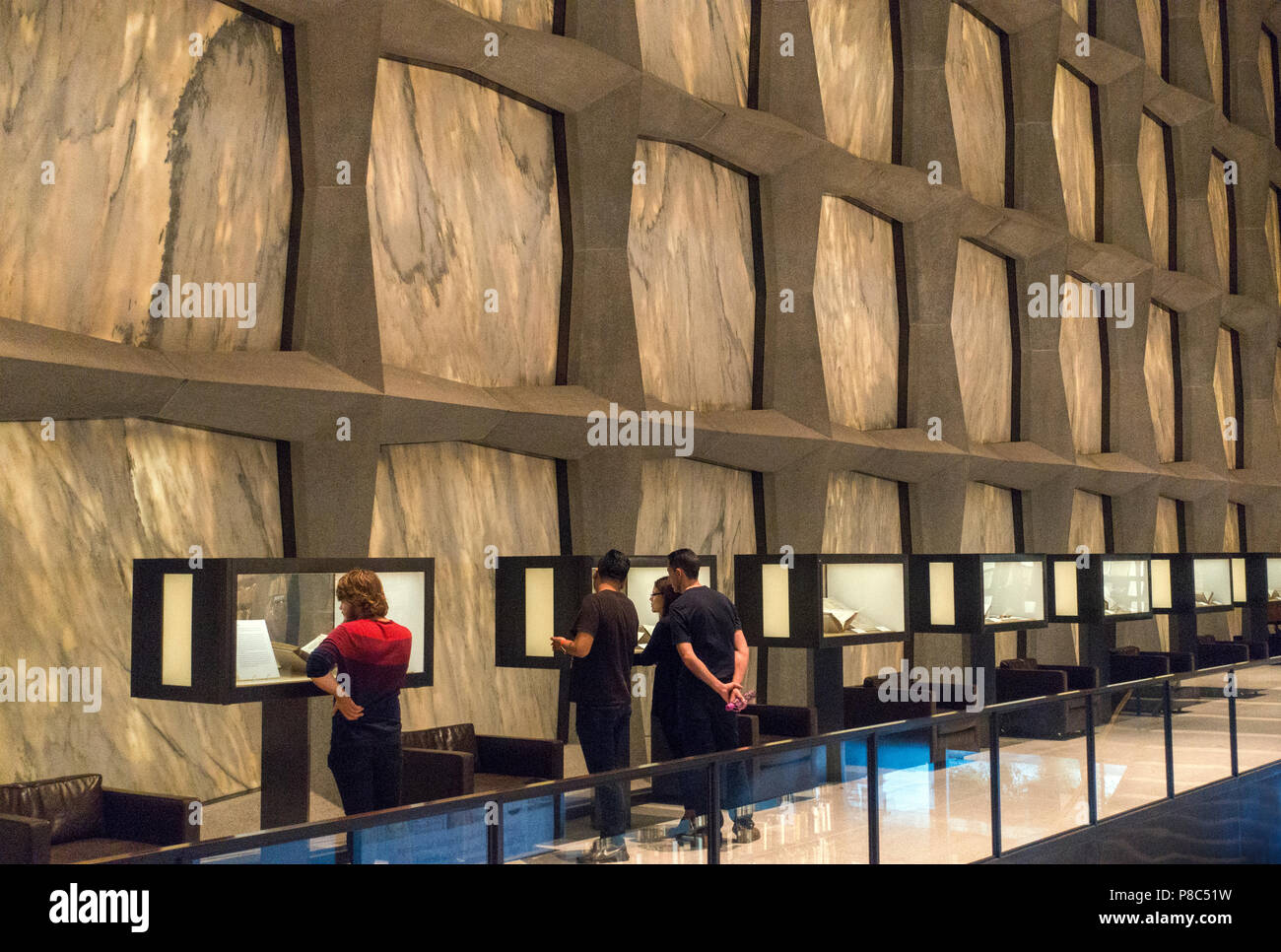 Yale university rare book library hi-res stock photography and images ...