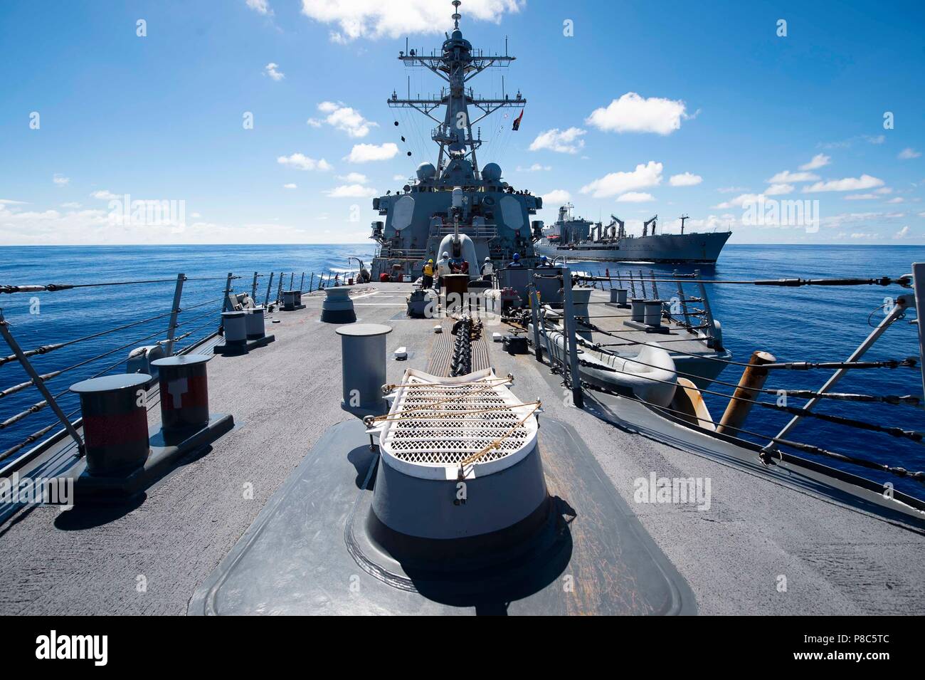 Guided missile destroyer uss benfold ddg 65 hi-res stock photography ...