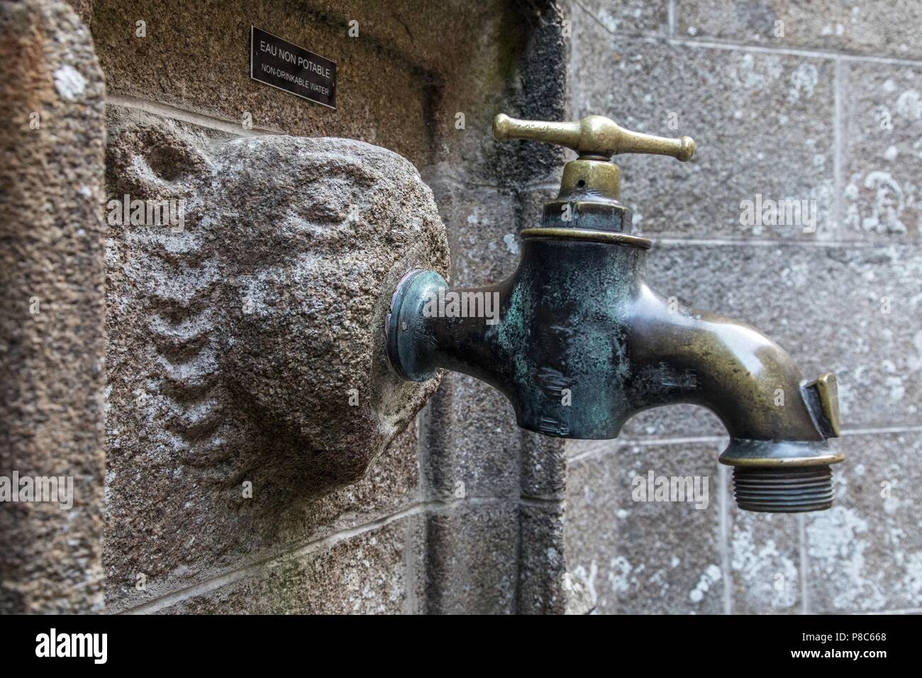 Medieval tap hi-res stock photography and images - Alamy